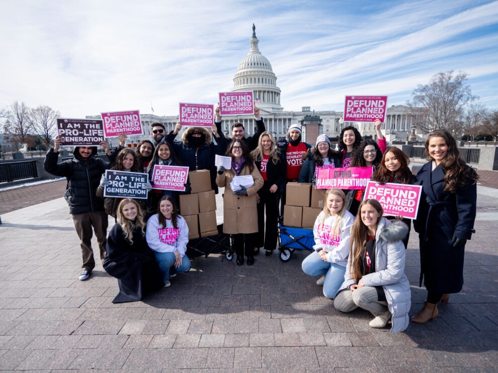 House Republican's Golden Ticket to Permanently Defund Planned ...